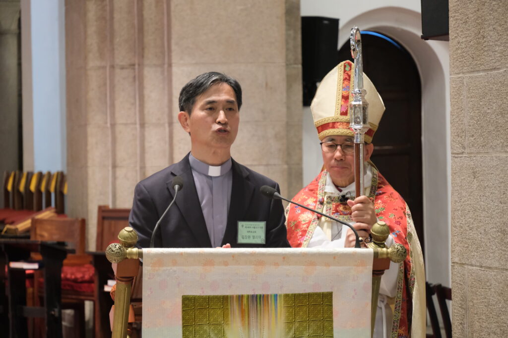 제7대 서울교구장 주교로 대학로교회 김장환 사제 선출 / 2024. 04. 13 (토) 서울주교좌성당 임시교구의회 | 대한성공회 서울교구